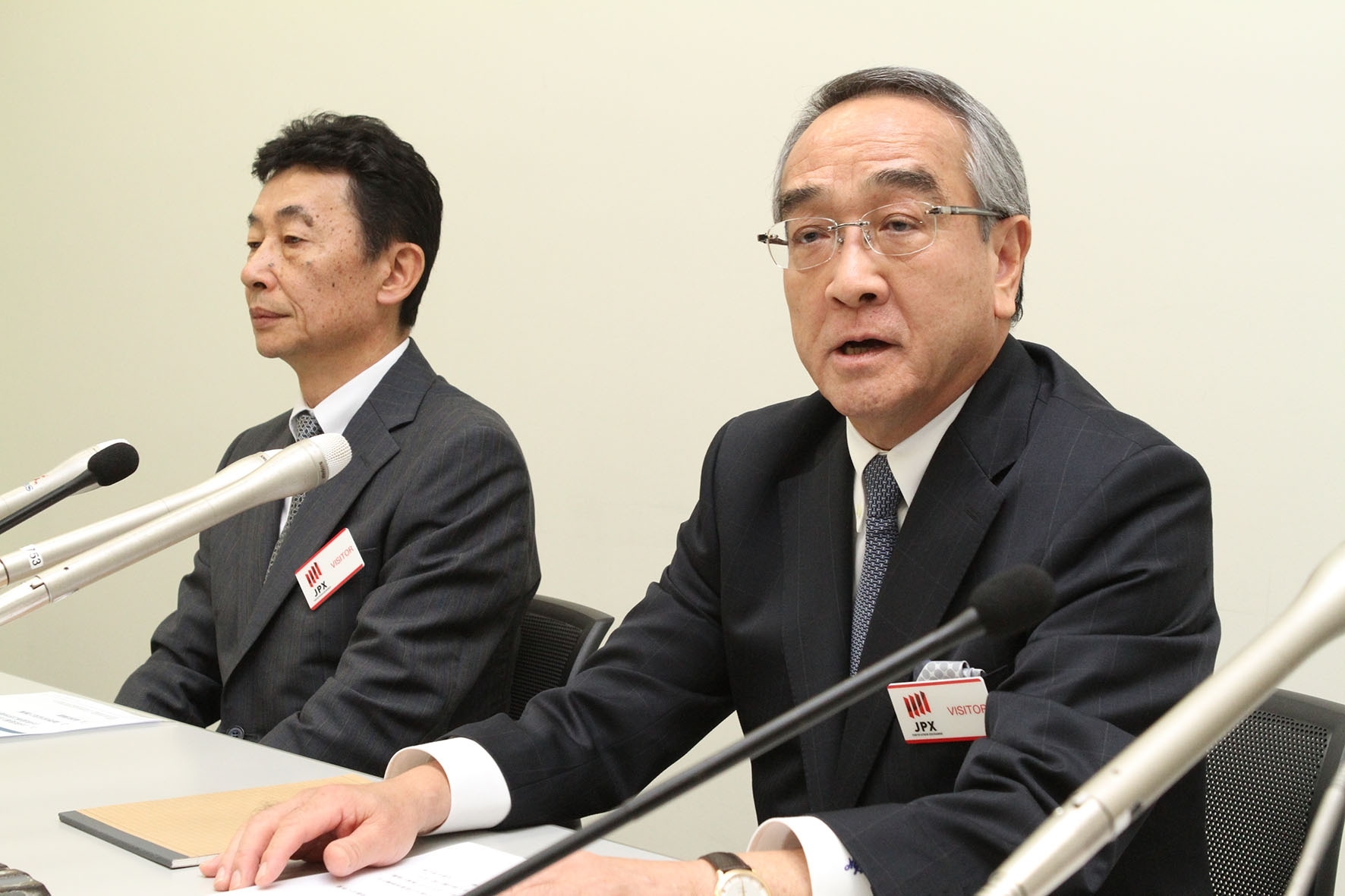 JDIの4―9月期見通し、営業赤字に転落−本間会長兼CEO「運転資金は問題ない」 | エレクトロニクス ニュース | 日刊工業新聞 電子版