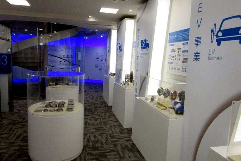 NTN、本社展示スペースを刷新 歴史・注力商品、内外に発信 | 機械 ニュース | 日刊工業新聞 電子版