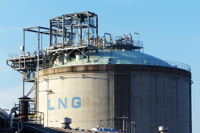 IEA、来冬のエネ不足警告 LNG供給伸び悩む | 日刊工業新聞 電子版