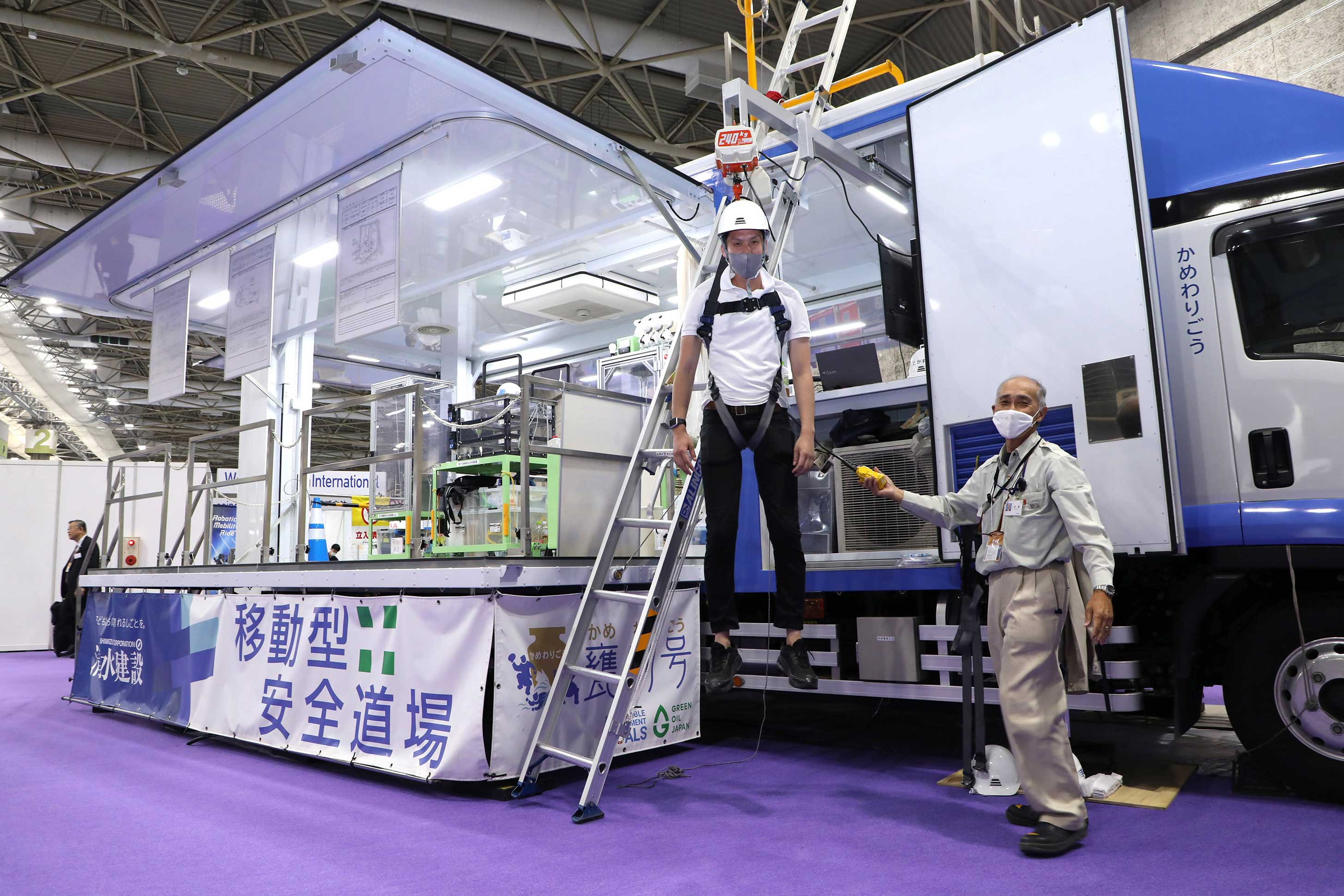 未来モノづくり国際EXPO、大阪で開幕 協働ロボ・VRなど提案 | 日刊工業新聞 電子版