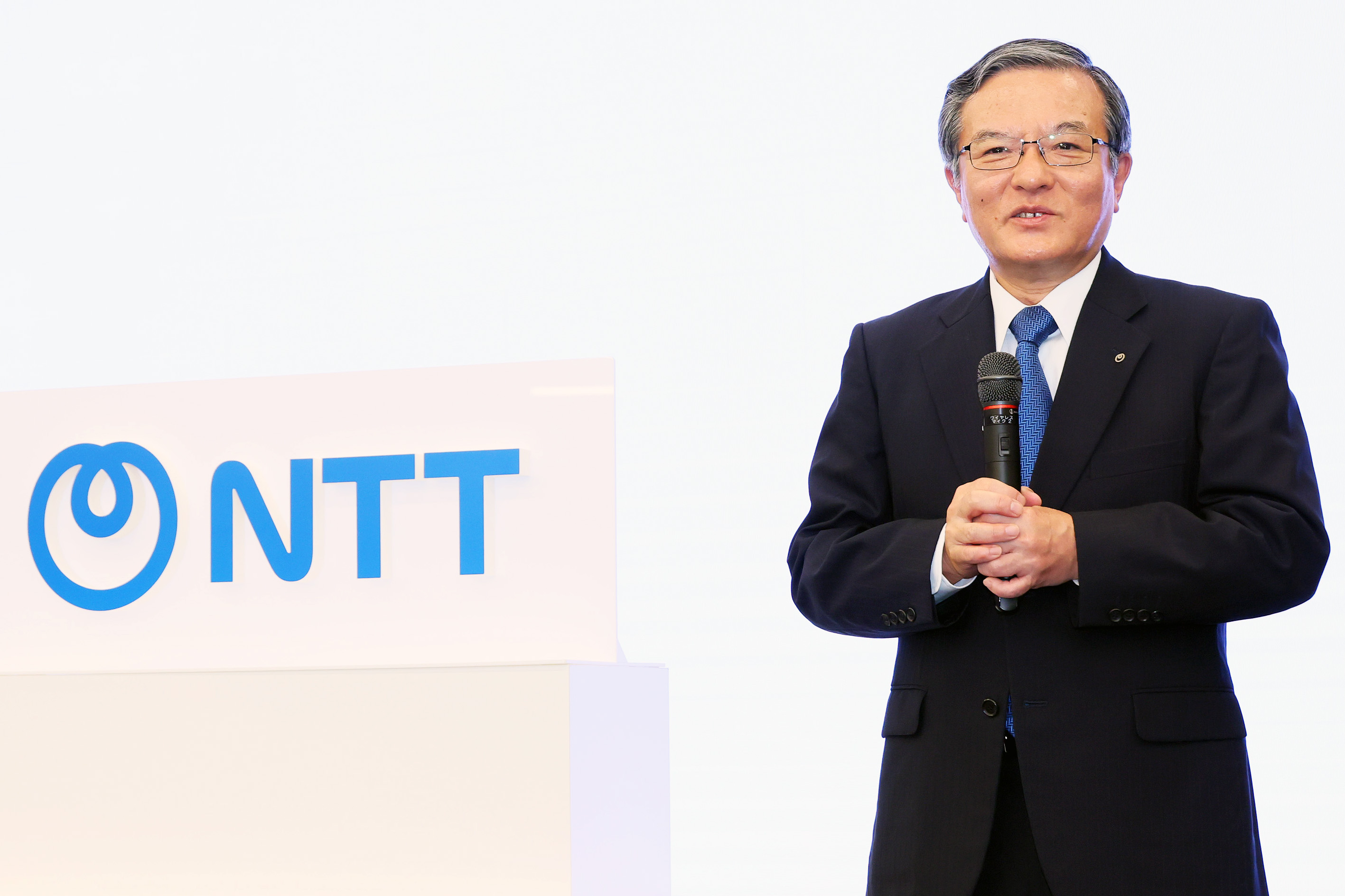 社名・新ロゴ「NTT」がスタート 「新たな40年へ」 | 日刊工業新聞 電子版